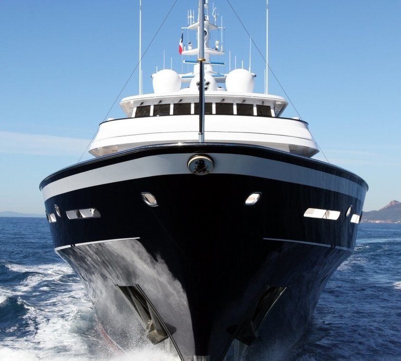 62m CUSTOM SUPERYACHT Yacht Charter Details, Feadship | CHARTERWORLD ...